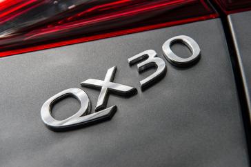 INFINITI announces pricing for 2018 QX30