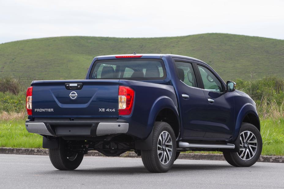Nissan Frontier XE 2020