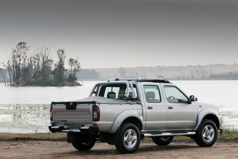 Nissan NP300 Hardbody Upgrade - NP300 2.4L Hi-Rider D/Cab.