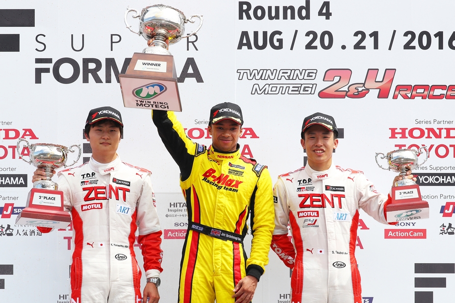 Back-to-back Formula 3 victories for Mardenborough in Japan