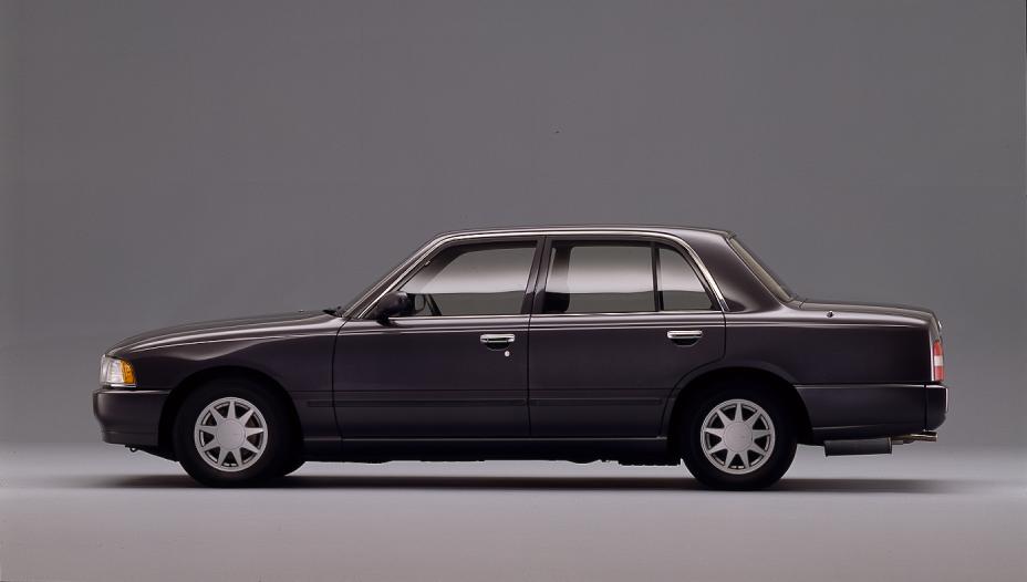 1994_01_NISSAN_CREW_K30