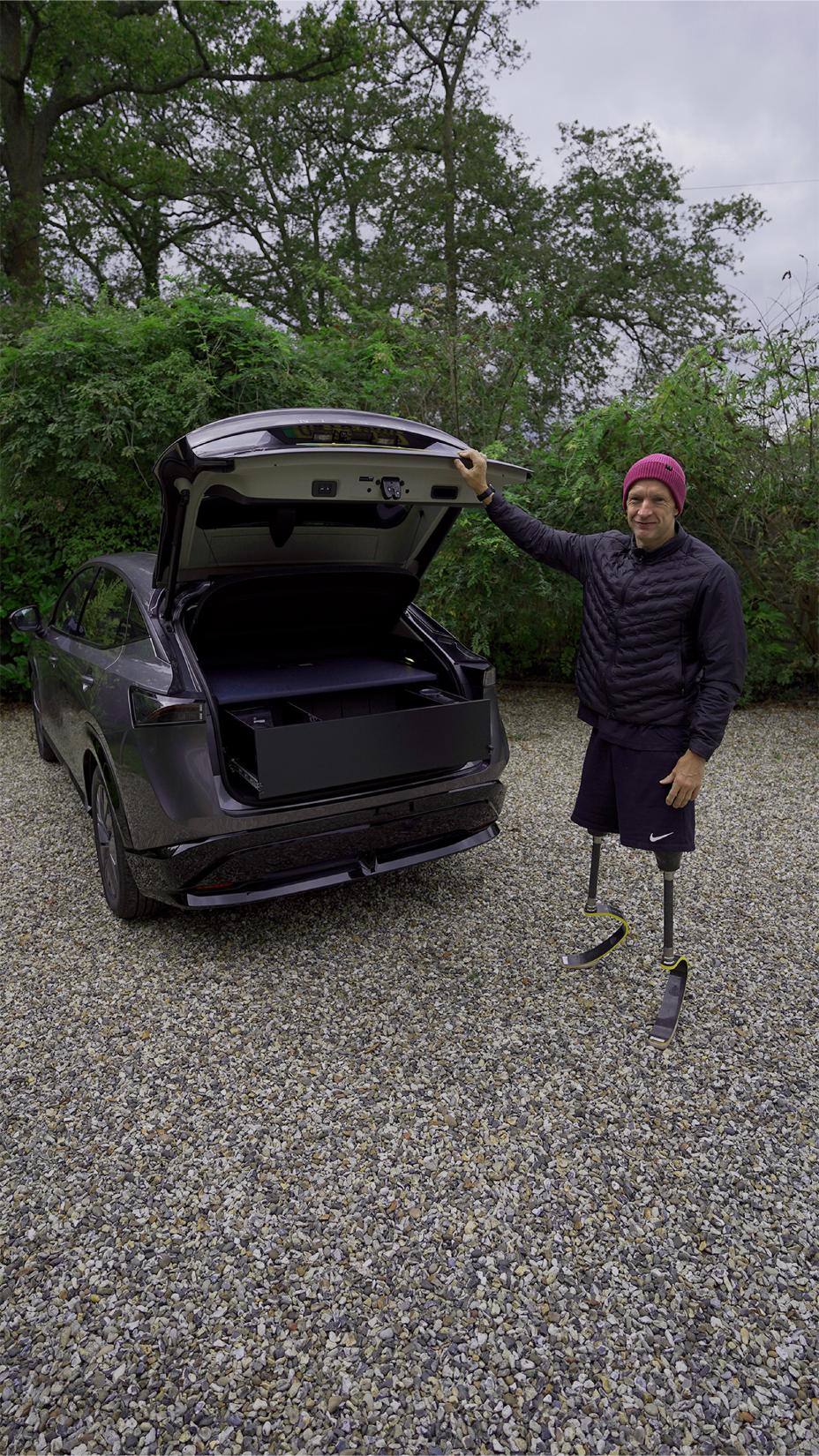 Nissan Ambassador breaks Marathon World Record with help from custom ...