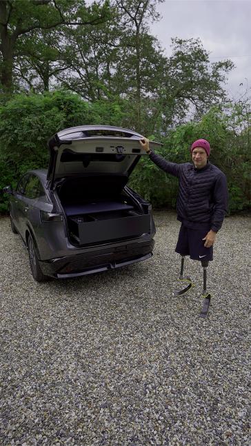 Nissan Ambassador breaks Marathon World Record with help from custom ...