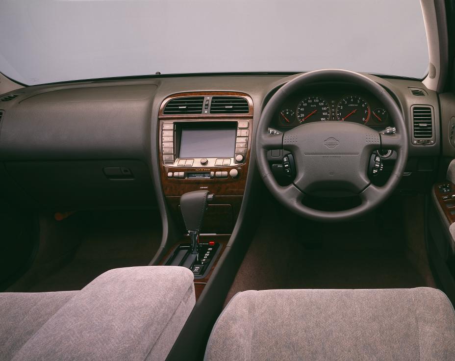 1997_06_NISSAN_GLORIA_Y33