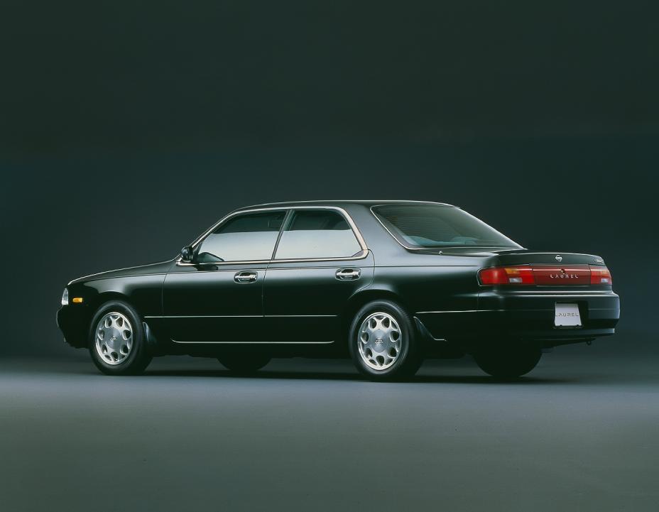 1994_09_NISSAN_LAUREL_C34