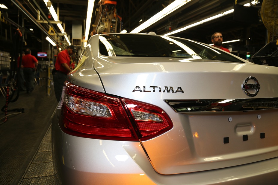 New 2016 Nissan Altima production begins in Smyrna