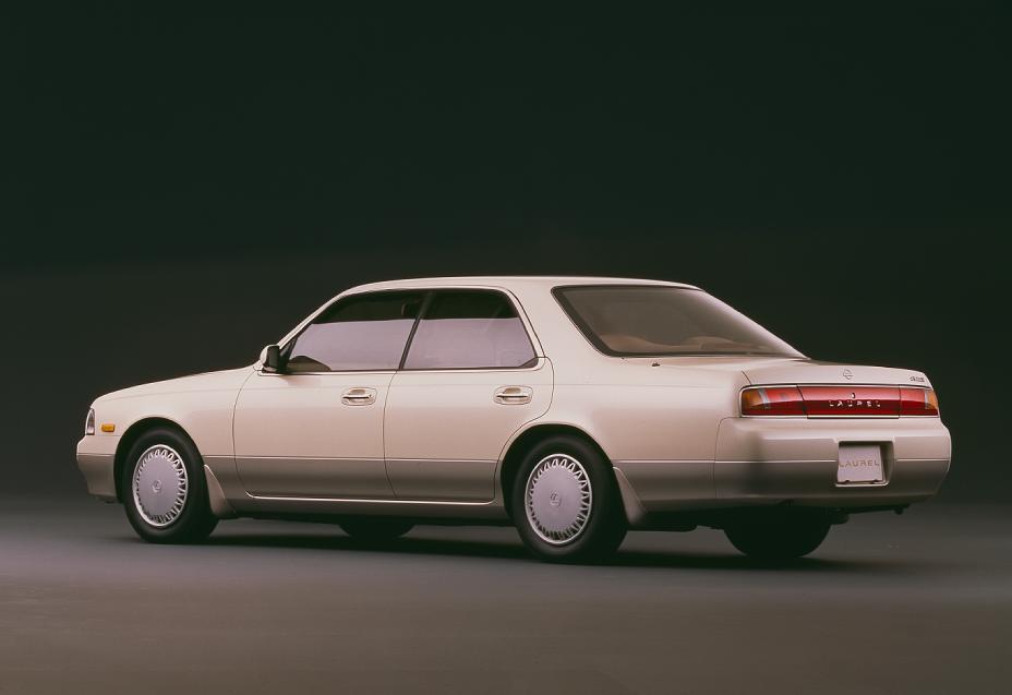 1993_01_NISSAN_LAUREL_C34