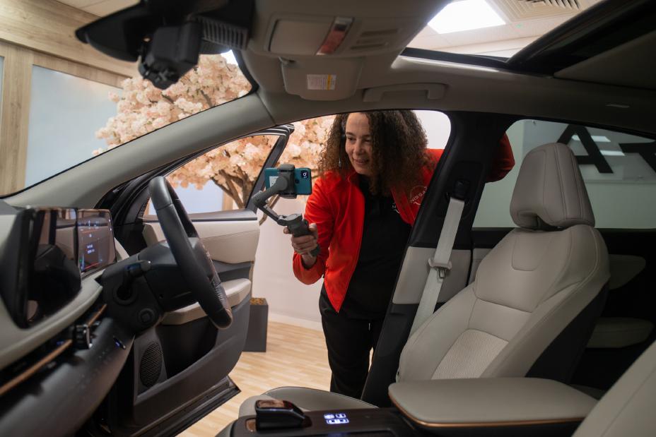 The high-tech Live Showroom that lets customers connect direct with ...