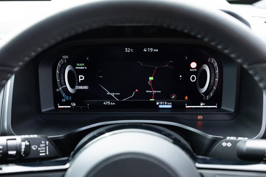 Cool, calm and connected: Updated 2025 Nissan QASHQAI introduces new N ...