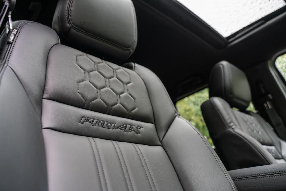 2022 Nissan Frontier Interior