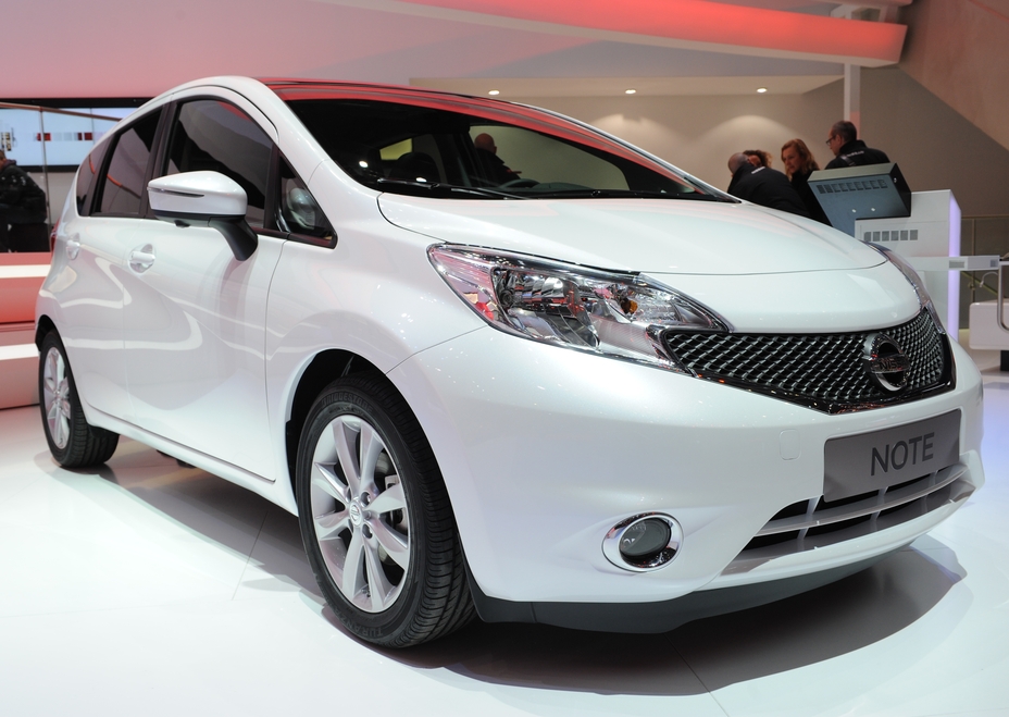DRIVERS GIVEN EYES IN THE BACK OF THEIR HEADS WITH NISSAN TECHNOLOGY