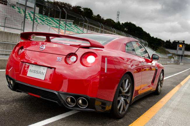 Nissan GT-R (2012)