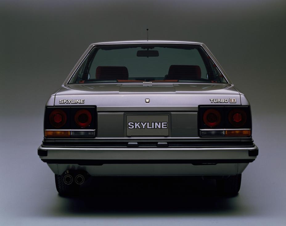 1982_10_NISSAN_SKYLINE_2000GT_TURBO_HR30