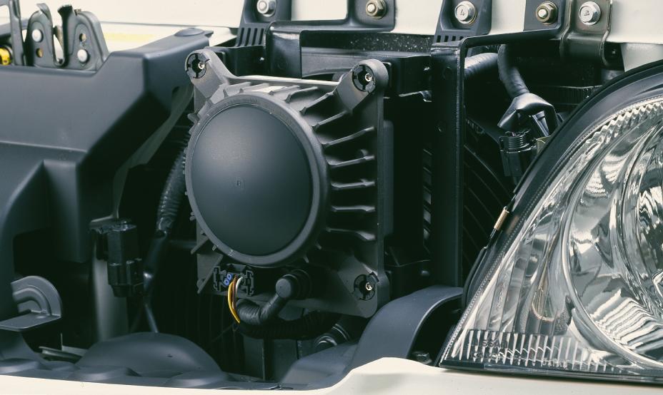 1999_07_NISSAN_CIMA_FY33