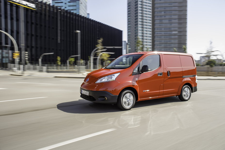 NISSAN E-NV200 LIVE