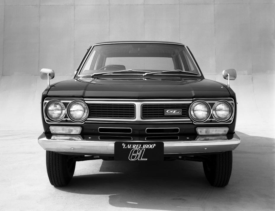 1970_08_NISSAN_LAUREL_C30