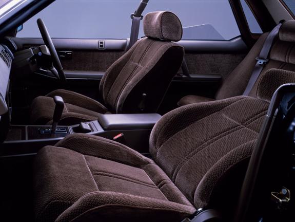 1987 Nissan Cedric 4D H/T V20 Twincam Turbo Gran Turismo SV