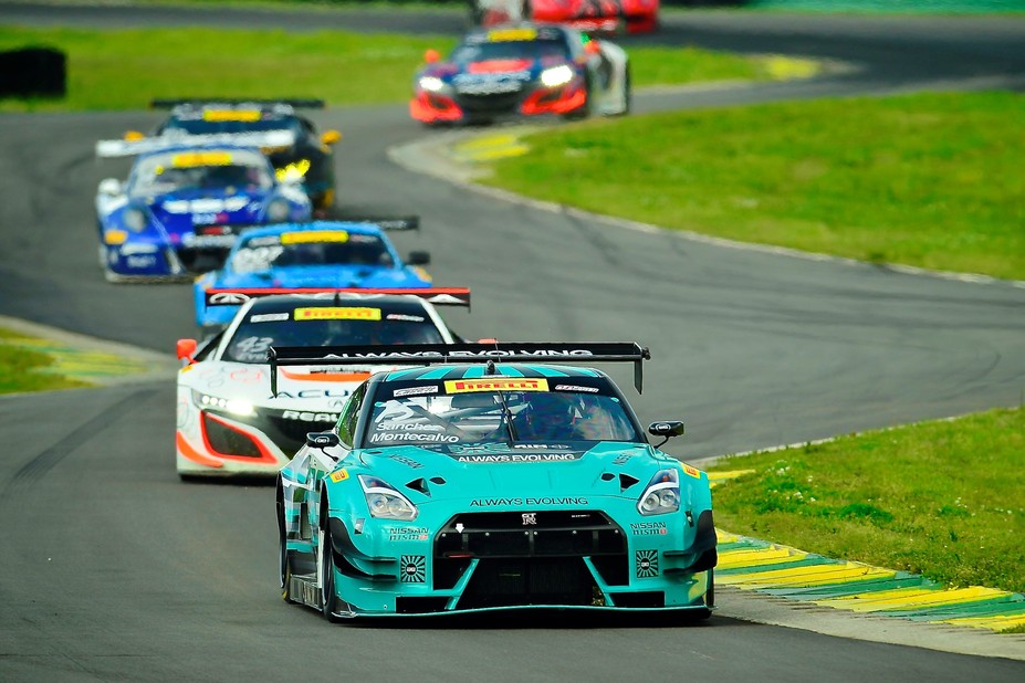 Nissan GT-R NISMO GT3 scores top-5 finish at Virginia International Raceway