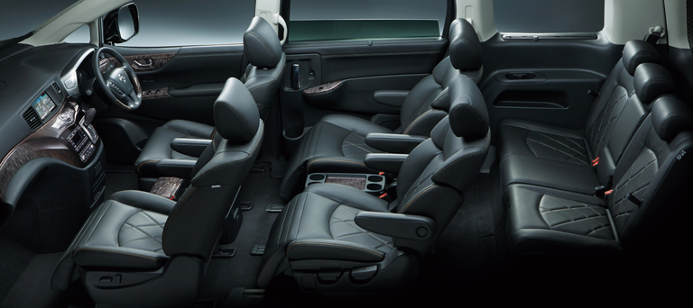 Nissan ELGRAND 250 Highway Star Premium Urban Chrome (2014)