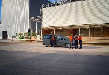 A compact van with big flexibility: Nissan releases the all-new ...