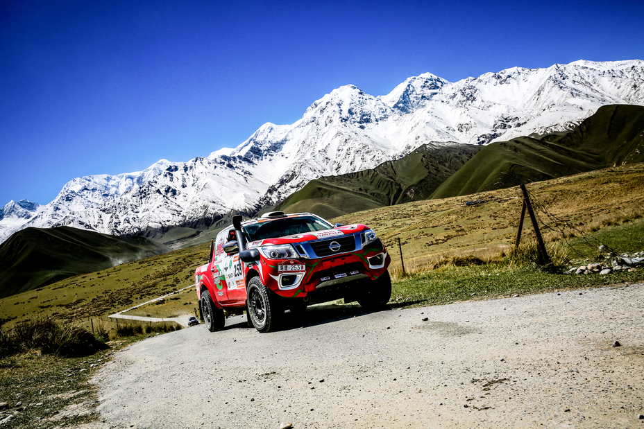 Nissan Navara wins 2019 Taklimakan Rally