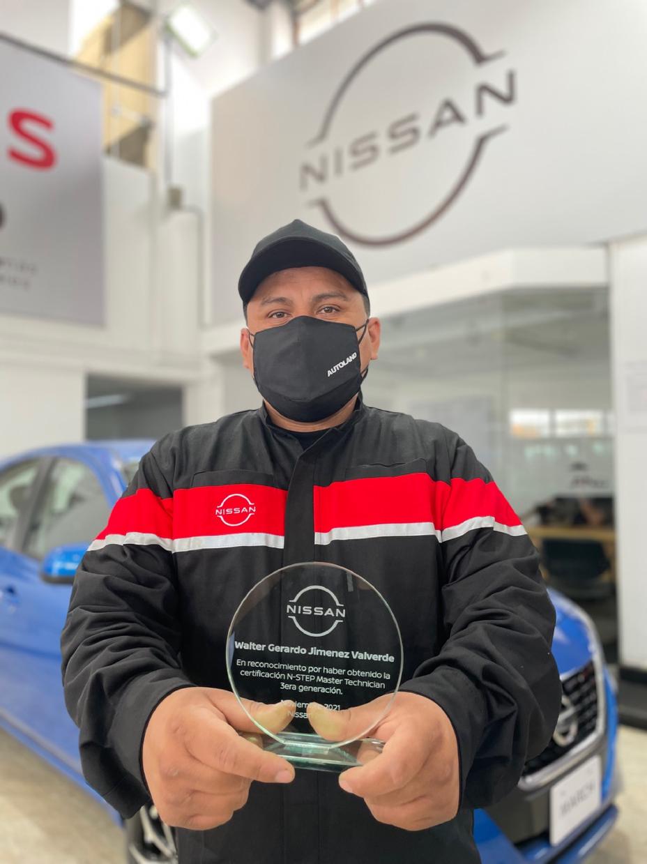 Nissan Perú entregó reconocimiento Master Technician
