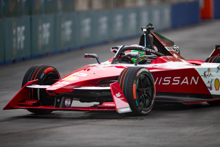 Nissan Formula E Team takes pole and podium at Diriyah E-Prix