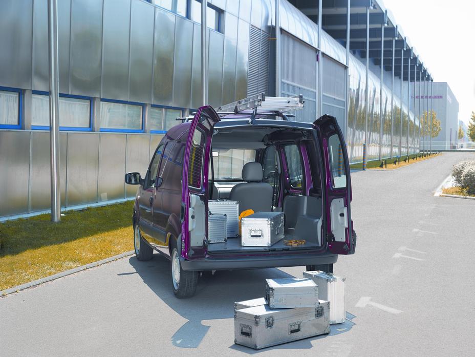 NISSAN NV200 OFFERS BEST IN CLASS CARGO EFFICIENCY
