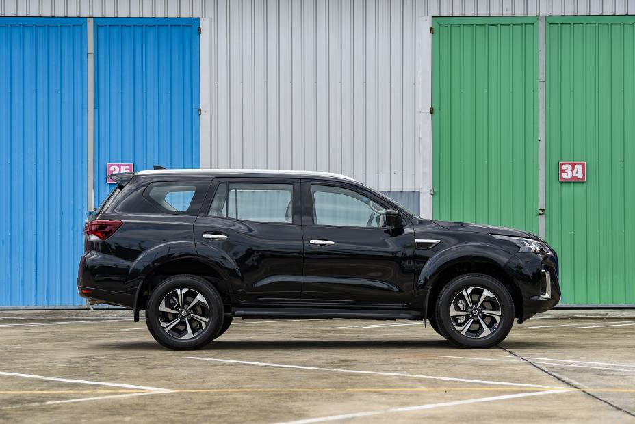 Nissan Terra - 6 Colours