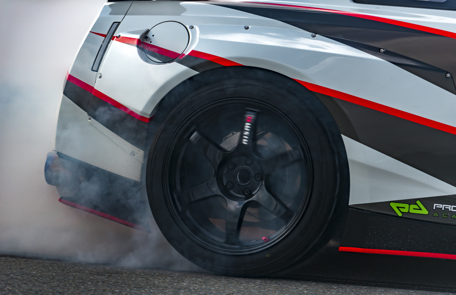 Nissan GT-R Breaks the GUINNESS WORLD RECORDS title for Fastest Drift