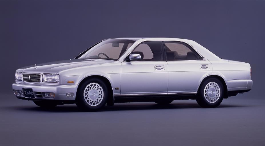 1993_05_NISSAN_CEDRIC_Y32