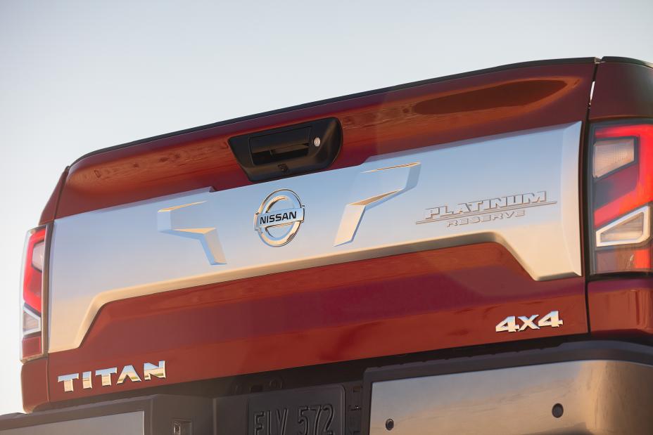 2020 Nissan TITAN delivers bold design with more power and technology