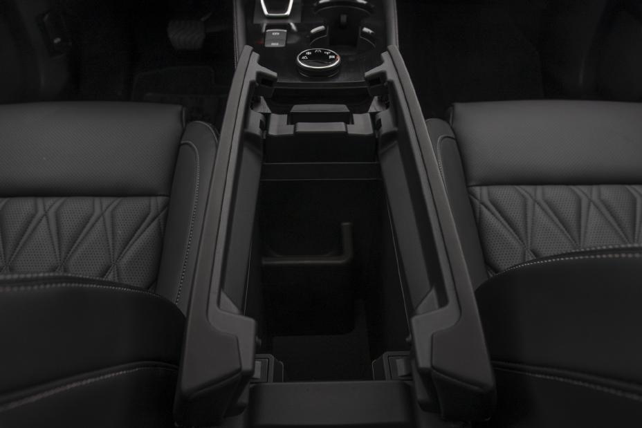 2021 Nissan Rogue – interior images