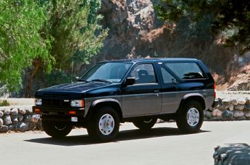 Nissan Pathfinder named "4X4 of the Year" by Petersen's "4-Wheel & Off ...