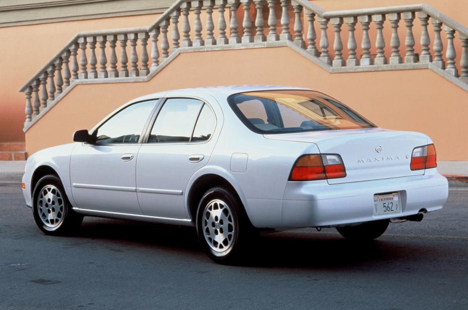 1995_MY_NISSAN_MAXIMA_A32