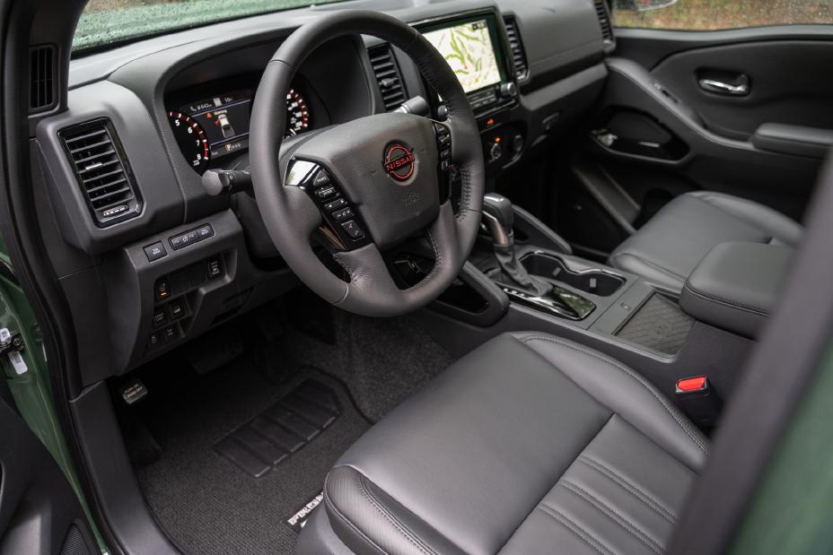 2022 Nissan Frontier Interior