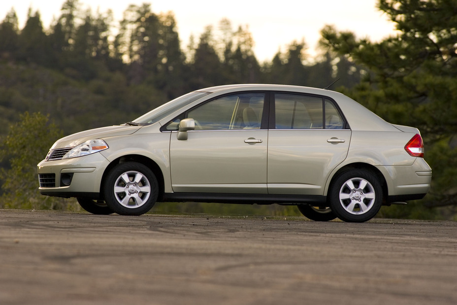 2008 Versa Sedan