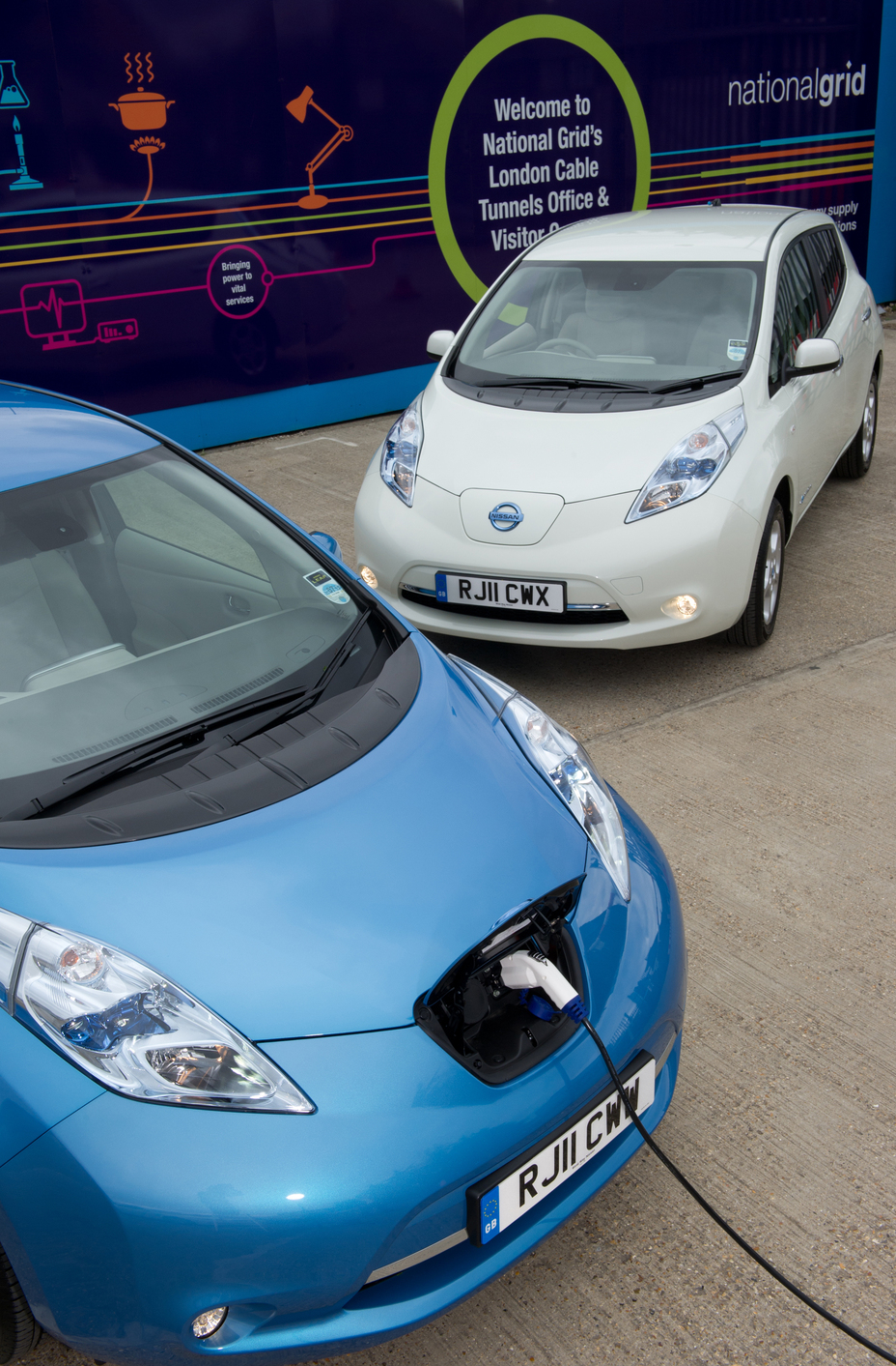 NISSAN LEAF FLEET HELPS TO DRIVE NATIONAL GRID'S LONDON POWER TUNNELS ...