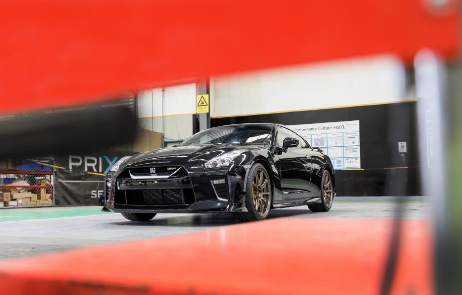 The end of the road for two icons: The first Nissan GT-R T-SPEC to ...