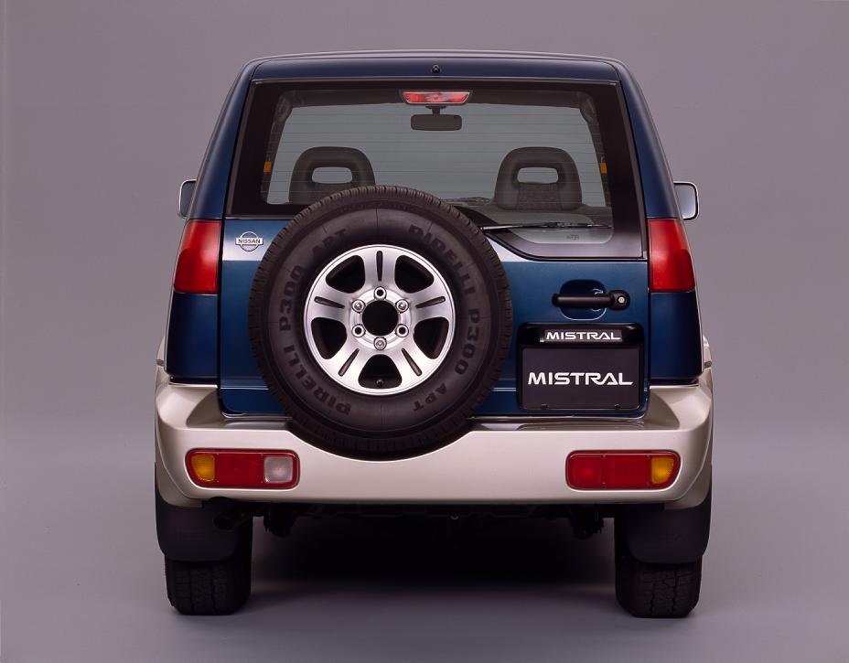 1994_06_NISSAN_MISTRAL_aka_Terrano_II_R20_JPN_spec