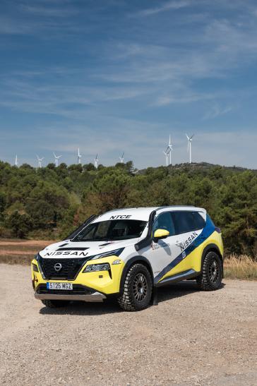 Team of Nissan engineers finish Aragon Baja Rally in X-Trail e-POWER ...