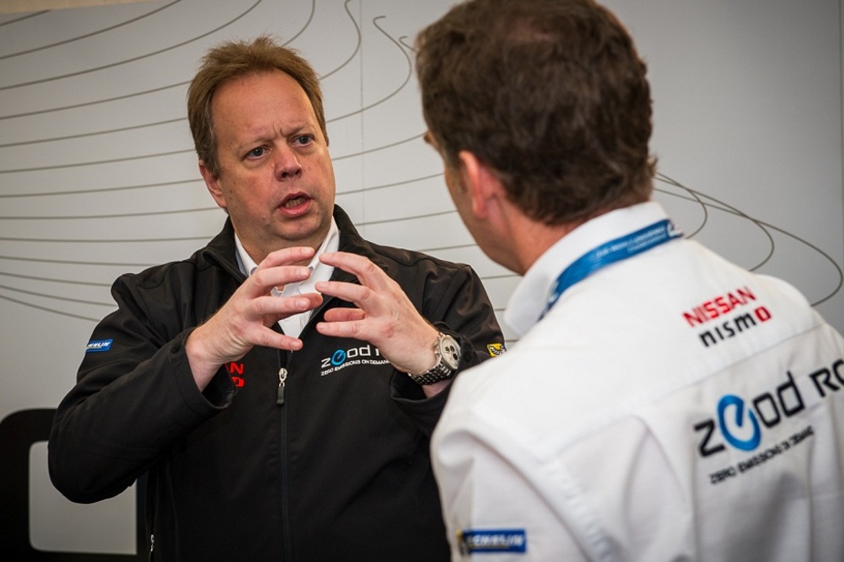 Nissan ZEOD RC fue conducido por Michael Krumm durante su debut en el ...