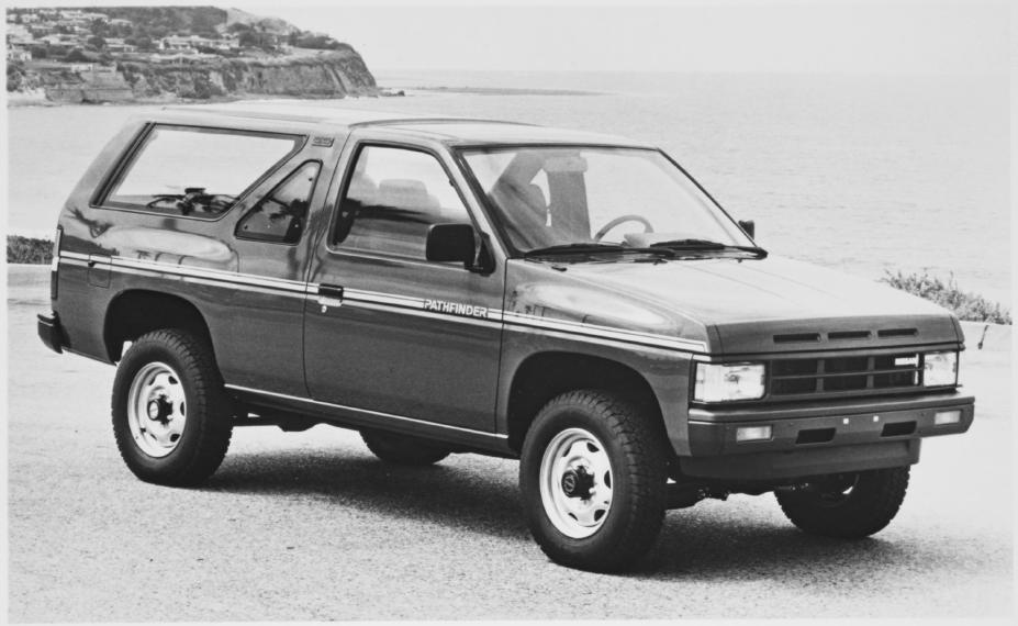 1987_NISSAN_PATHFINDER_WD21_aka_Terrano_in_Japan