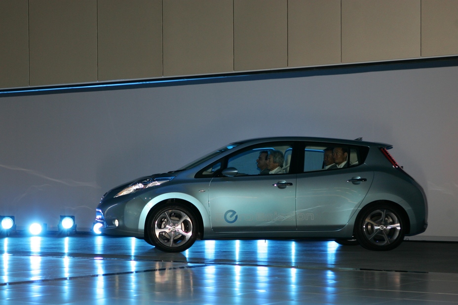NISSAN UNVEILS “LEAF” – DESIGNED FOR AFFORDABILITY AND REAL-WORLD ...