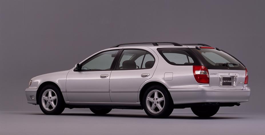 1997_06_NISSAN_CEFIRO_WAGON_WA32