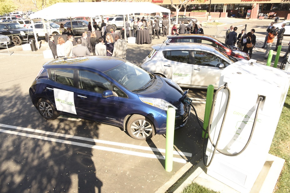 "DRIVETHEARC" EV fast charging corridor breaks ground in northern ...