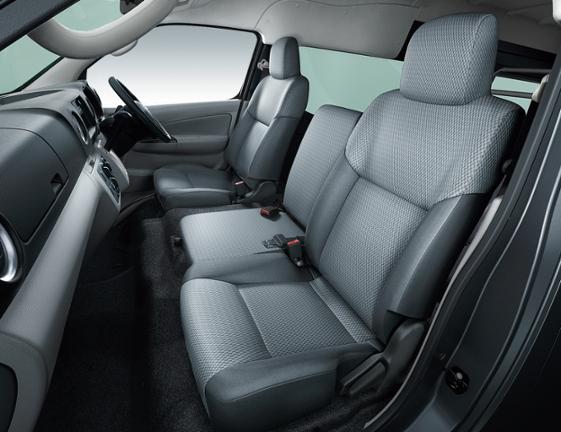 DX (Van model) Interior