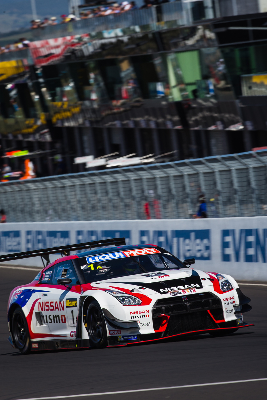 Close second-place finish for Nissan at the 2016 Bathurst 12 Hour