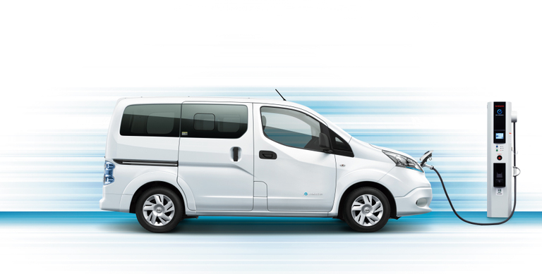日産 e-NV200_ME0_仕様向上1804