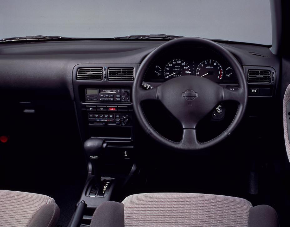 1992_01_NISSAN_SUNNY_B13_aka_SENTRA